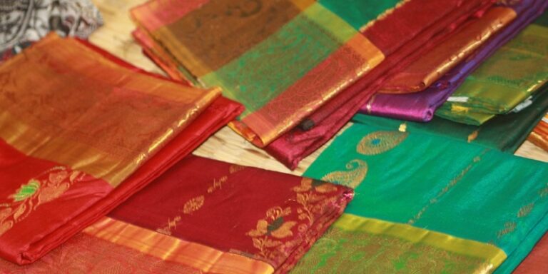 Explore These Top 15 Places For Saree Shopping In Varanasi - TripXL