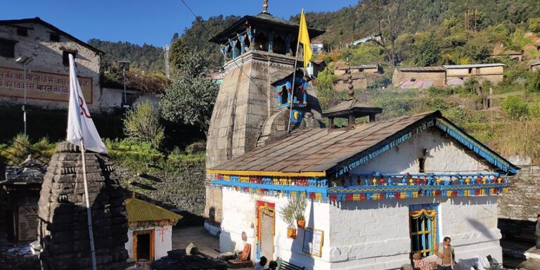 Triyuginarayan Temple: An Enchanting Site In Uttarakhand - TripXL
