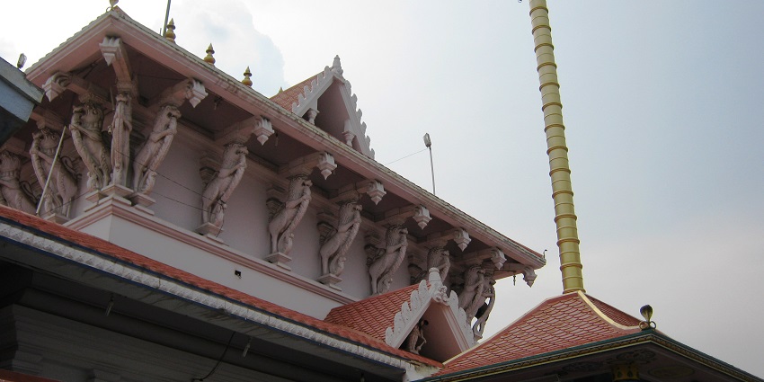 Top 10 Temples In Bahrain To Feel The Serenity Around - TripXL