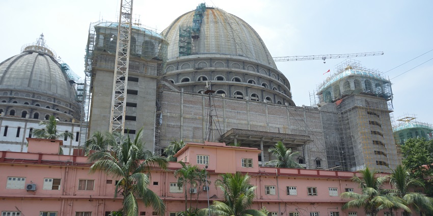 Mayapur Temple: A Spiritual Retreat At The Heart Of ISKCON - TripXL