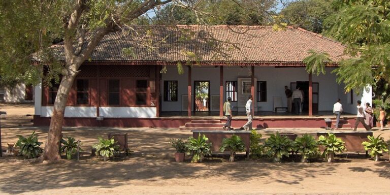 Tungareshwar Temple: Explore Religious Abode In Tranquility - TripXL