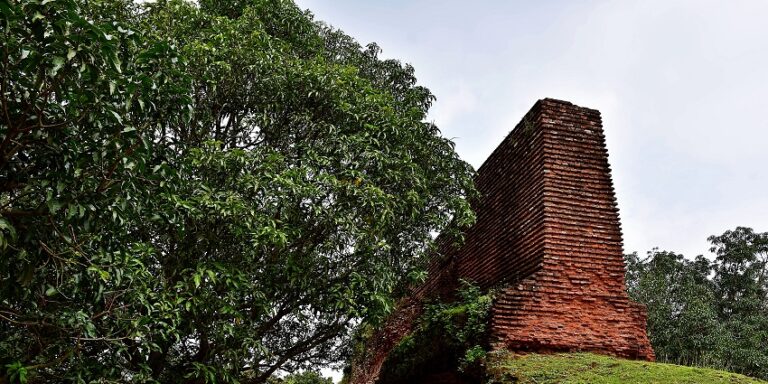 Explore The Historic Adina Mosque In West Bengal - TripXL