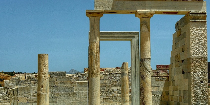 Top 10 Temples In Canada To Feel The Serenity Around - TripXL