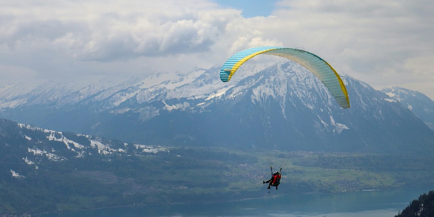 Paragliding In Switzerland: Scenic Adventures In The Sky - TripXL