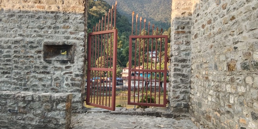 Visit Buxa Fort: Immerse Yourself In History And Nature - TripXL