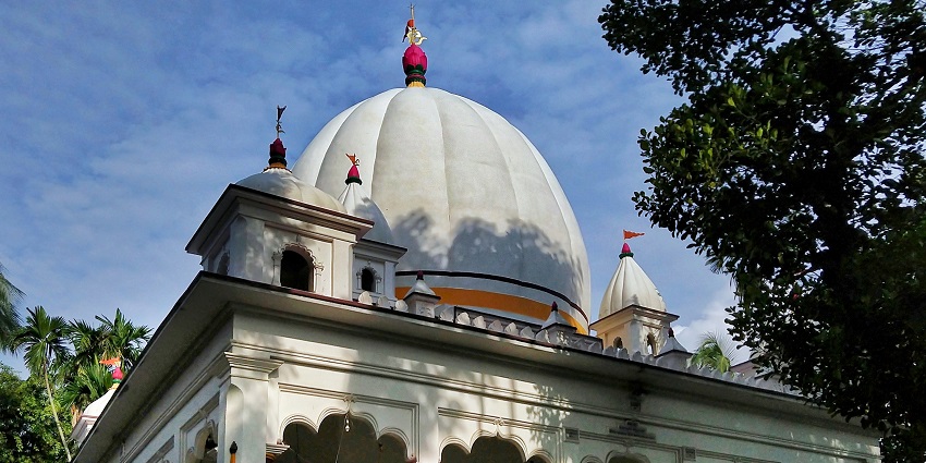 Mayapur Temple: A Spiritual Retreat At The Heart Of ISKCON - TripXL