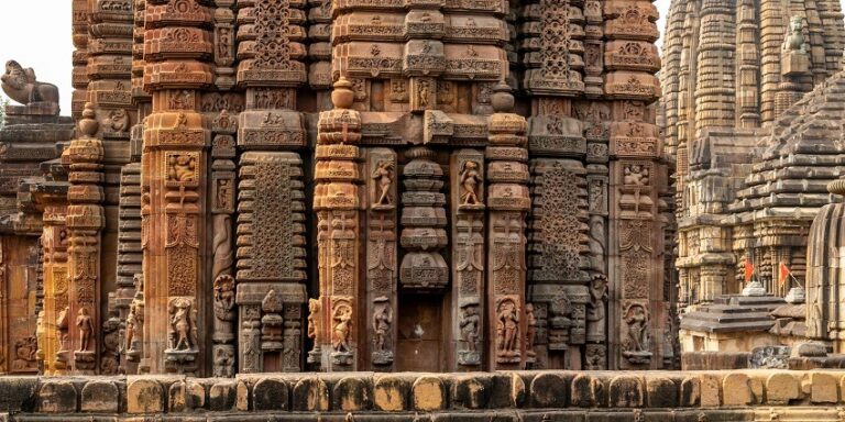 Kunkeshwar Temple: A Sacred Seaside Shrine In Maharashtra - TripXL