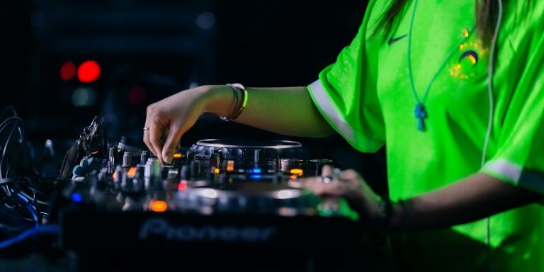 Lebanon Nightlife: 10 Places To Savour The Rocking Night - TripXL