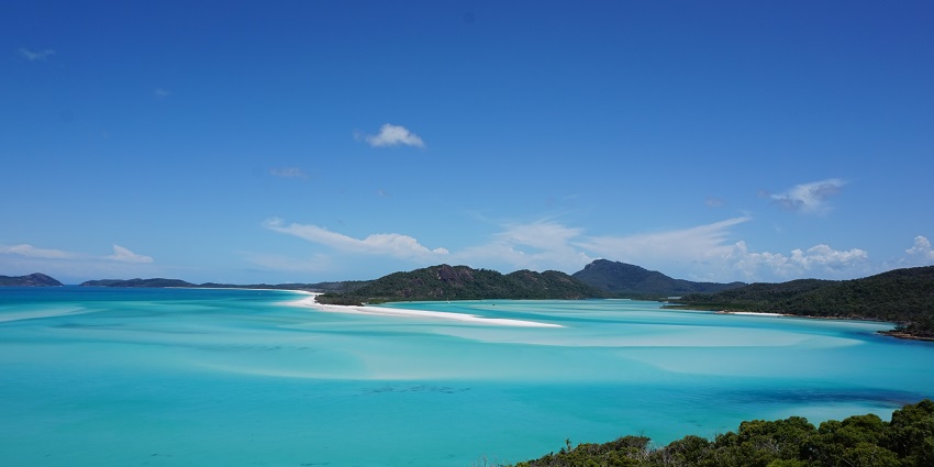 Beaches In Queensland: A Detailed Guide To Peaceful Shores - TripXL