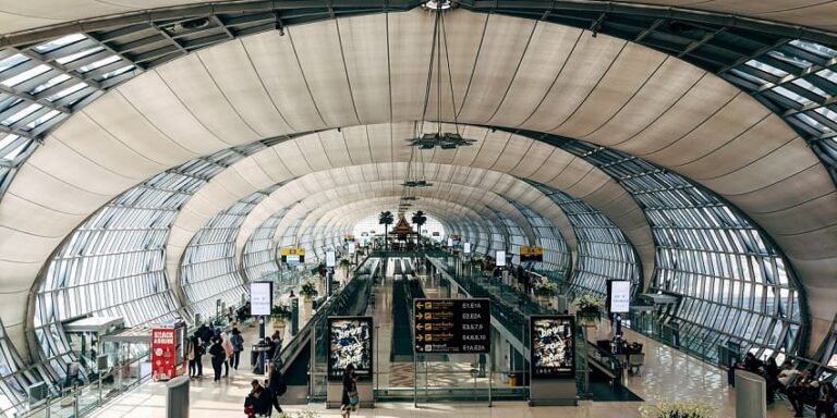 Top 10 Airports In Chicago: Travel Comfortably And Fly High - TripXL