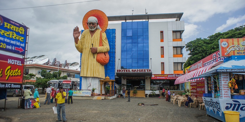 Shirdi Travel Guide: Know More About Sai Baba And His City - TripXL