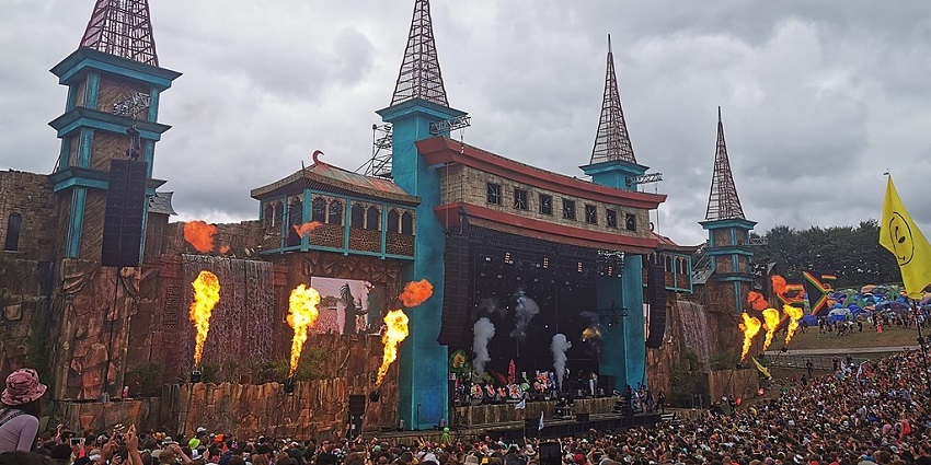 Top 10 Festivals In England: Music, Culture And Celebration - TripXL