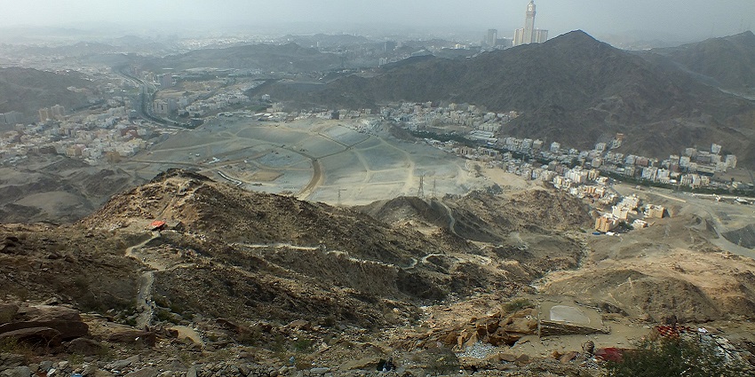 Aisha Mosque: Significance, Location And Guide - TripXL