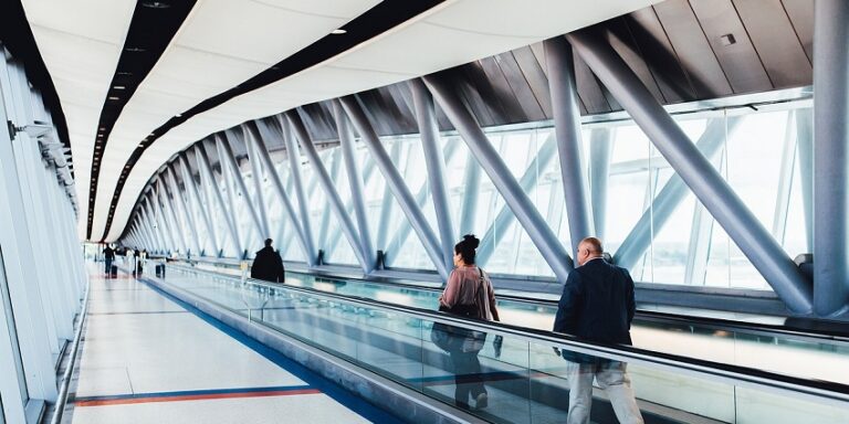 Top 10 Airports In Chicago: Travel Comfortably And Fly High - TripXL