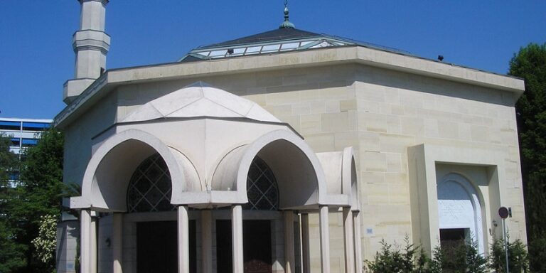 Mosques In Switzerland: A Guide To Islamic Centers - TripXL