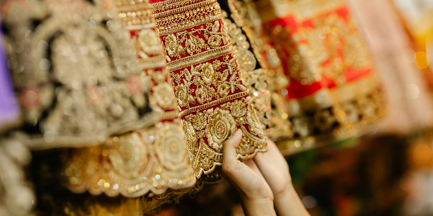 Explore The Best Shopping In Lucknow: Markets & Must-Buys - TripXL