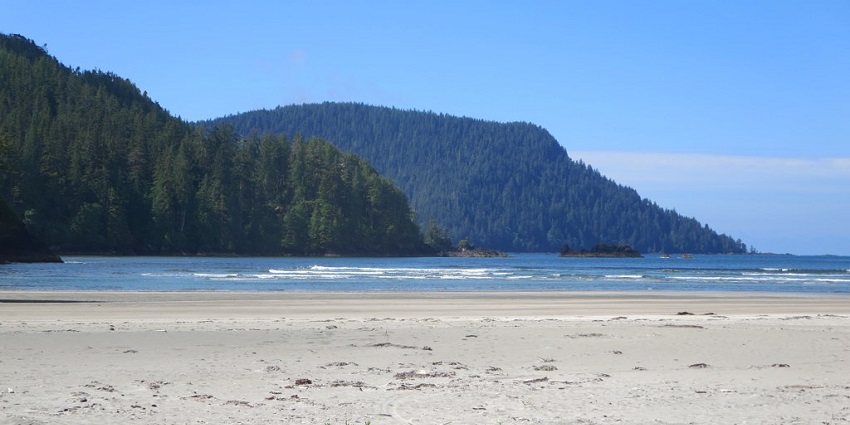 Beaches In Canada: Coastal & Lakeside Destinations - TripXL