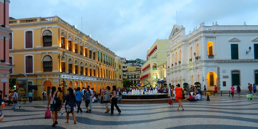 10 Shopping Places In Macau: Best Malls, Markets & Souvenirs - TripXL