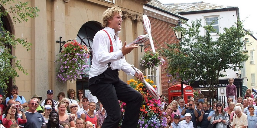 Top 10 Festivals In England: Music, Culture And Celebration - TripXL