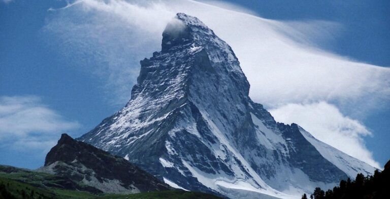 Places To Visit In Switzerland In June: The Ultimate Guide - TripXL