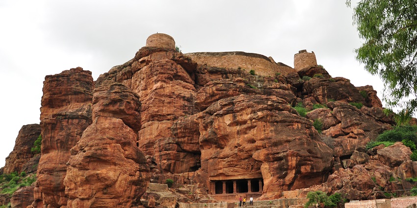 10 Must Visit Ancient Caves In India For History And Beauty - TripXL