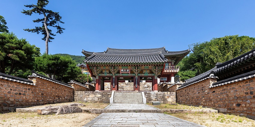 Temples In South Korea: Explore Buddhist Heritage Sites - TripXL