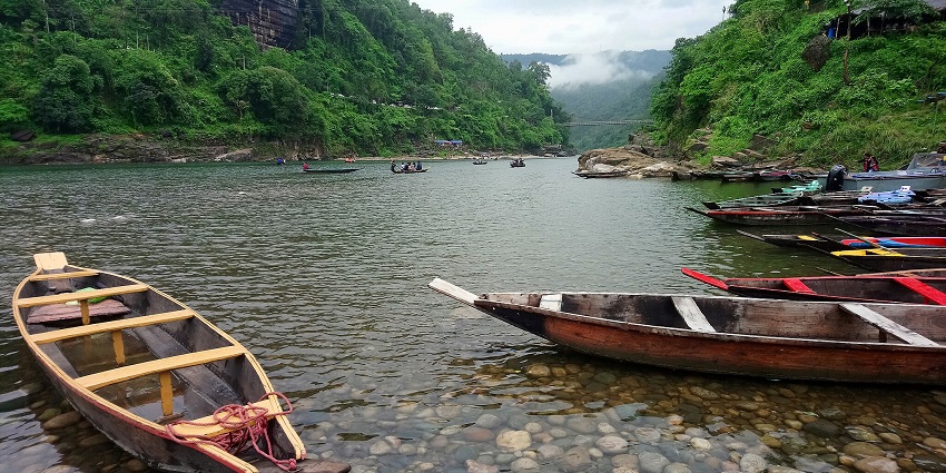 Cleanest Lake In Meghalaya: A Surreal Escape To Dawki Lake - TripXL