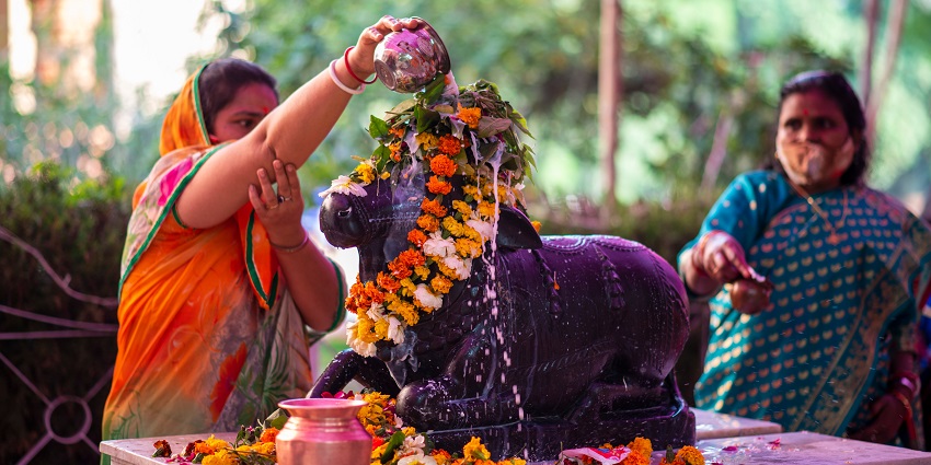 Maha Shivratri: Meaning, Traditions & Best Temples To Visit - TripXL