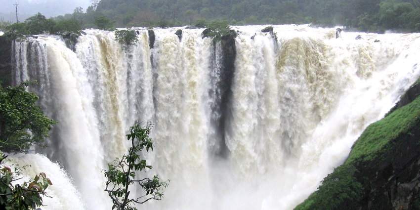 Discover 10 Most Important Waterfalls In India & Its Wilderness - TripXL