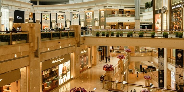 10 Shopping Malls In London England: Luxury & Entertainment - TripXL