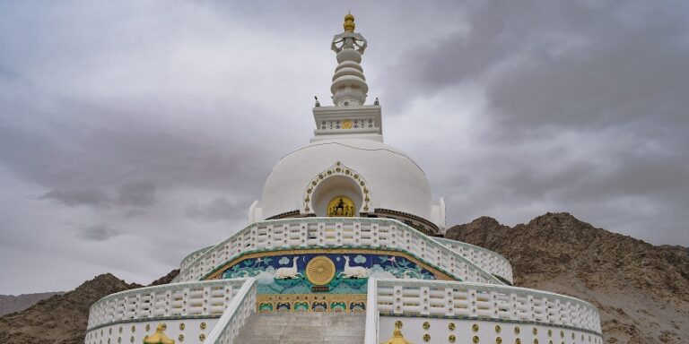 Losar Festival: Iconic Grand Tibetan New Year Celebration - TripXL