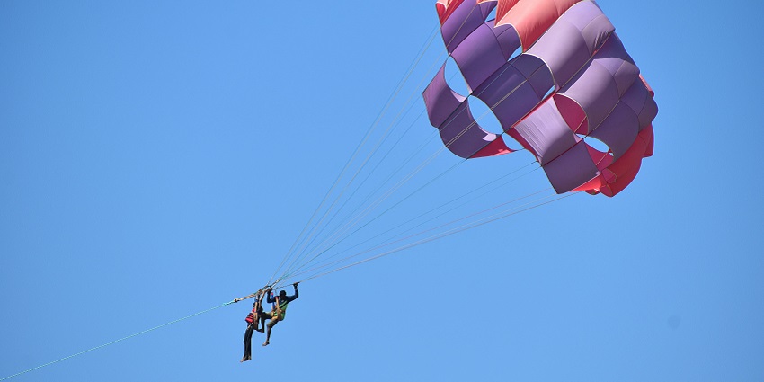 Skydiving In The UK: Dive Through The Limitless Sky - TripXL