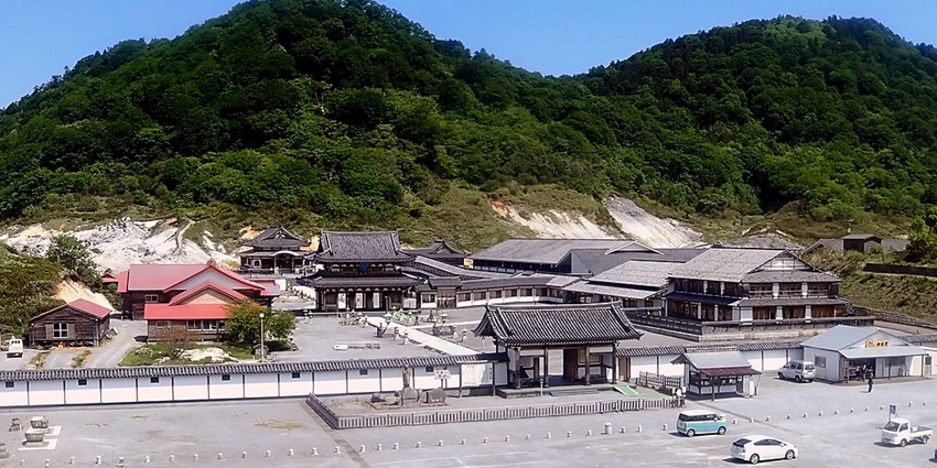 10 Haunted Places In Japan: Ghost Stories & Eerie Locations - TripXL