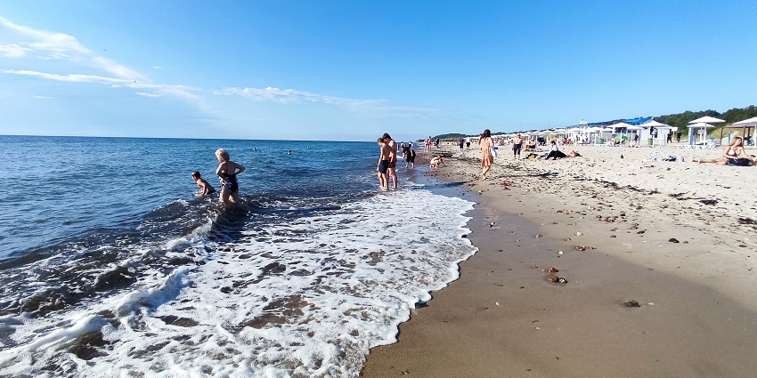 Nude Beaches In Russia: Top Naturist Places And Activities - TripXL