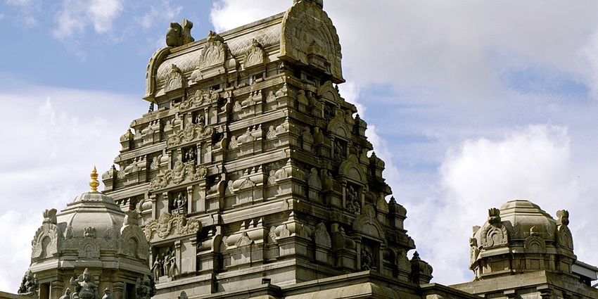 Temples In UK: The Ultimate Guide For All The Travellers - TripXL