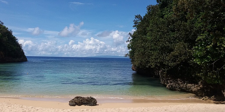 10 Beaches Near Makati: Quick Getaways & Island Escapes - TripXL