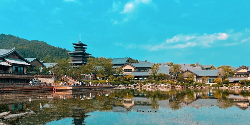 Explore The 10 Most Beautiful Temples In Japan - TripXL