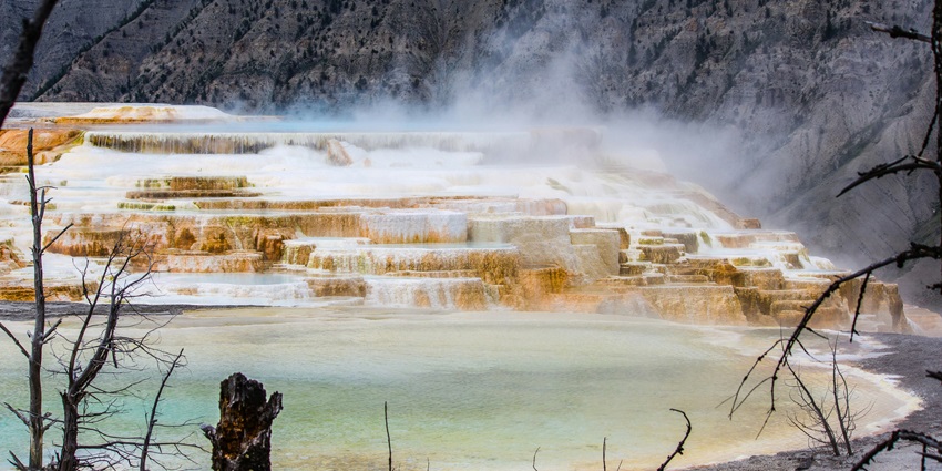 10 Best Natural Hot Water Springs In India: A Serene Escape - TripXL