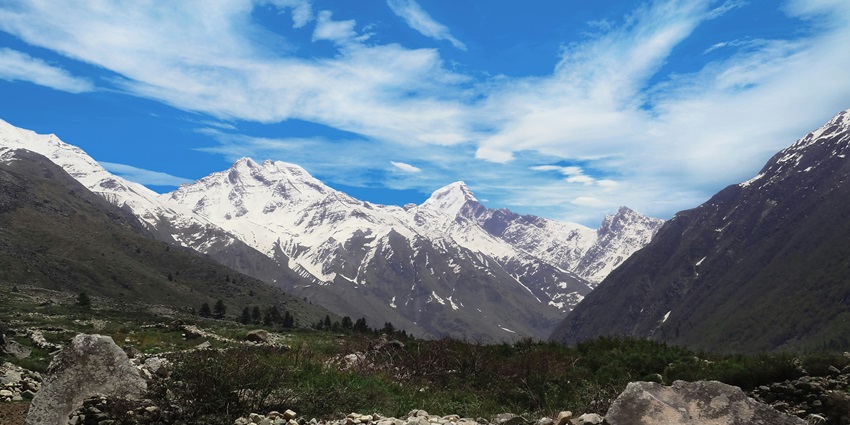 Explore The 14 Best Hill Stations In Middle Himalaya - TripXL