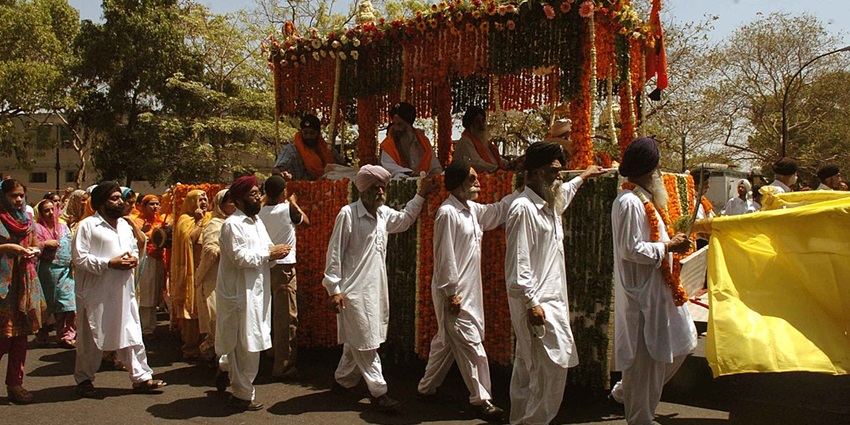 Festivals In The Spring Season In India You Must Experience - TripXL