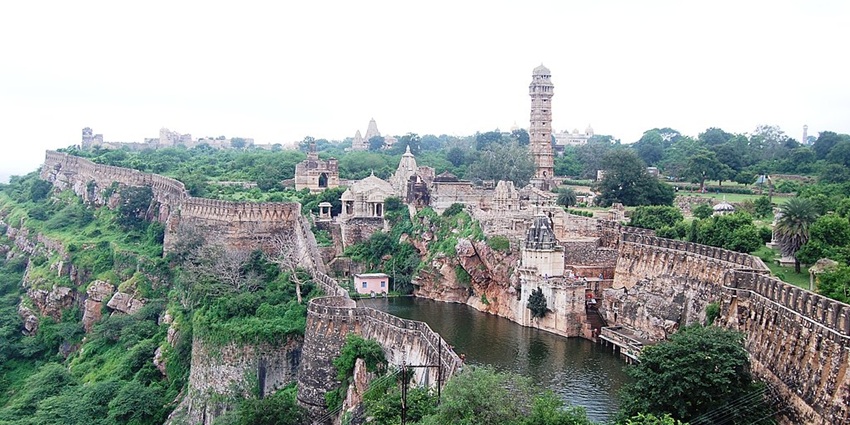 Oldest Forts In India: Explore The Top 10 Ancient Wonders - TripXL