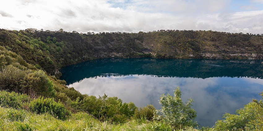 10 Largest Lakes In Australia: A Soothing Escape To Nature - TripXL