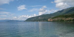 9 Oldest Lakes In The World: An Escape To Beauty & Mystery - TripXL